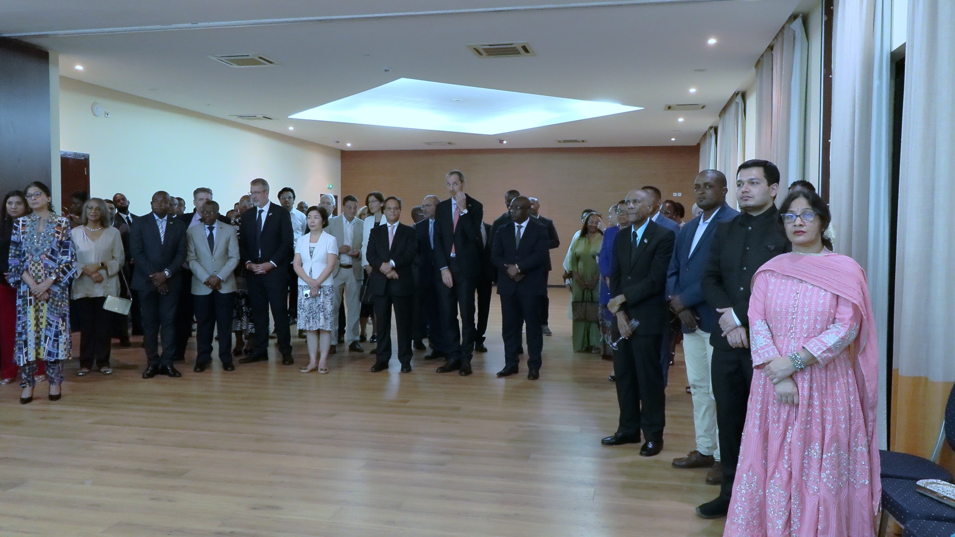 REPORTAGEM EMBAIXADA DA INDIA.00_09_11_23.Quadro002 | Rádio Somos Todos ...