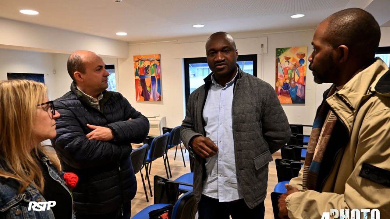 Artista plástico Waldson Faleiro inaugura exposição "SIMBIOSE" em Portugal